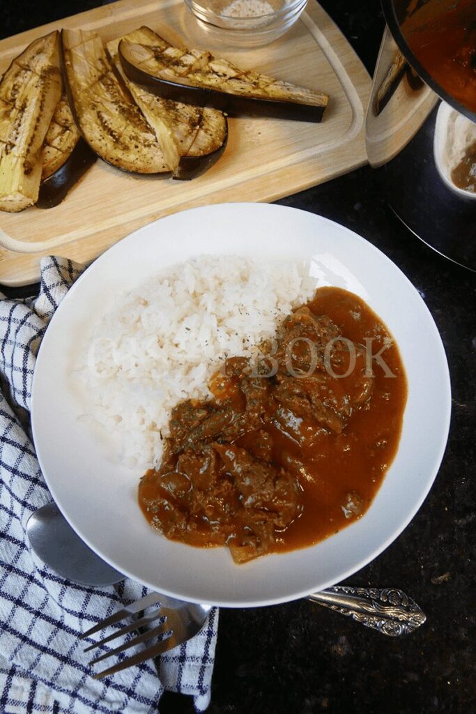 Hayashi Rice Recipe ( ハヤシライス – Japanese Hashed Beef Stew)