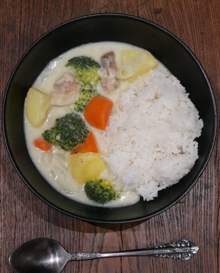 Cream Stew Recipe ( クリームシチュー – Japanese white Stew )